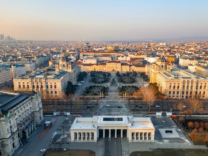 Vienna in Winter: Weather, Packing & Things to Do | The Gap Decaders